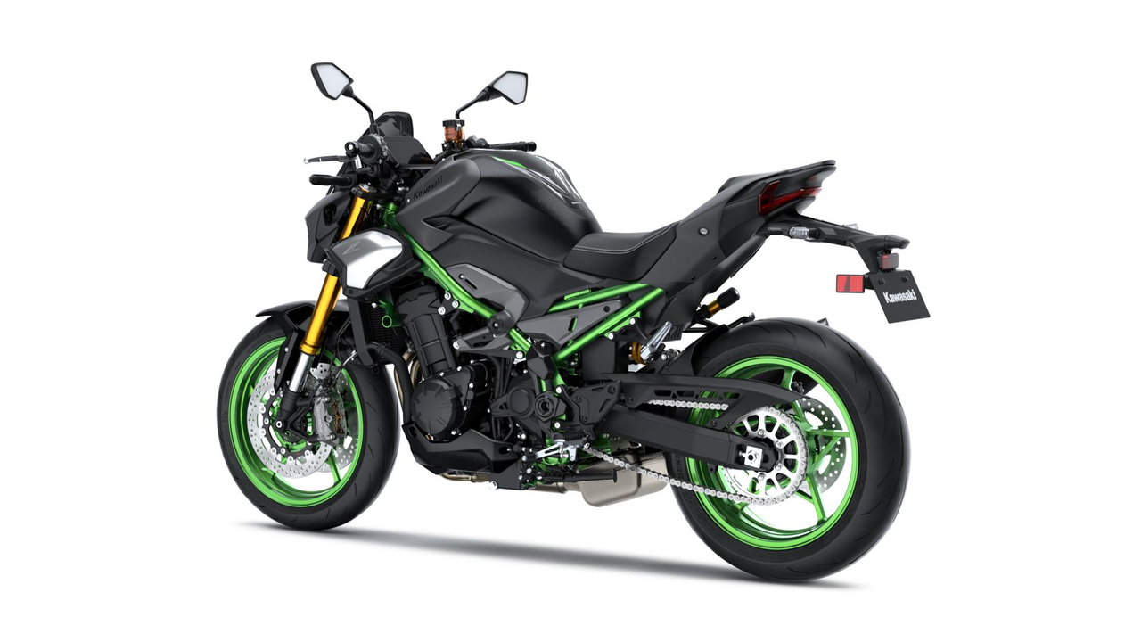 Z900 SE 2026 Kawasaki Supernaked at Showroom Nicosia | Kawasaki